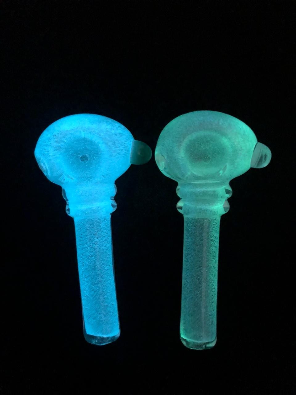 DOUBLE RING GLOW IN THE DARK HAND PIPE RS1425 — Himalayan Group Inc.