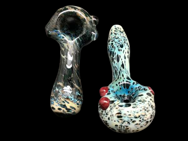 SPOTTED BLUE HAND PIPE RS1704 — Himalayan Group Inc.