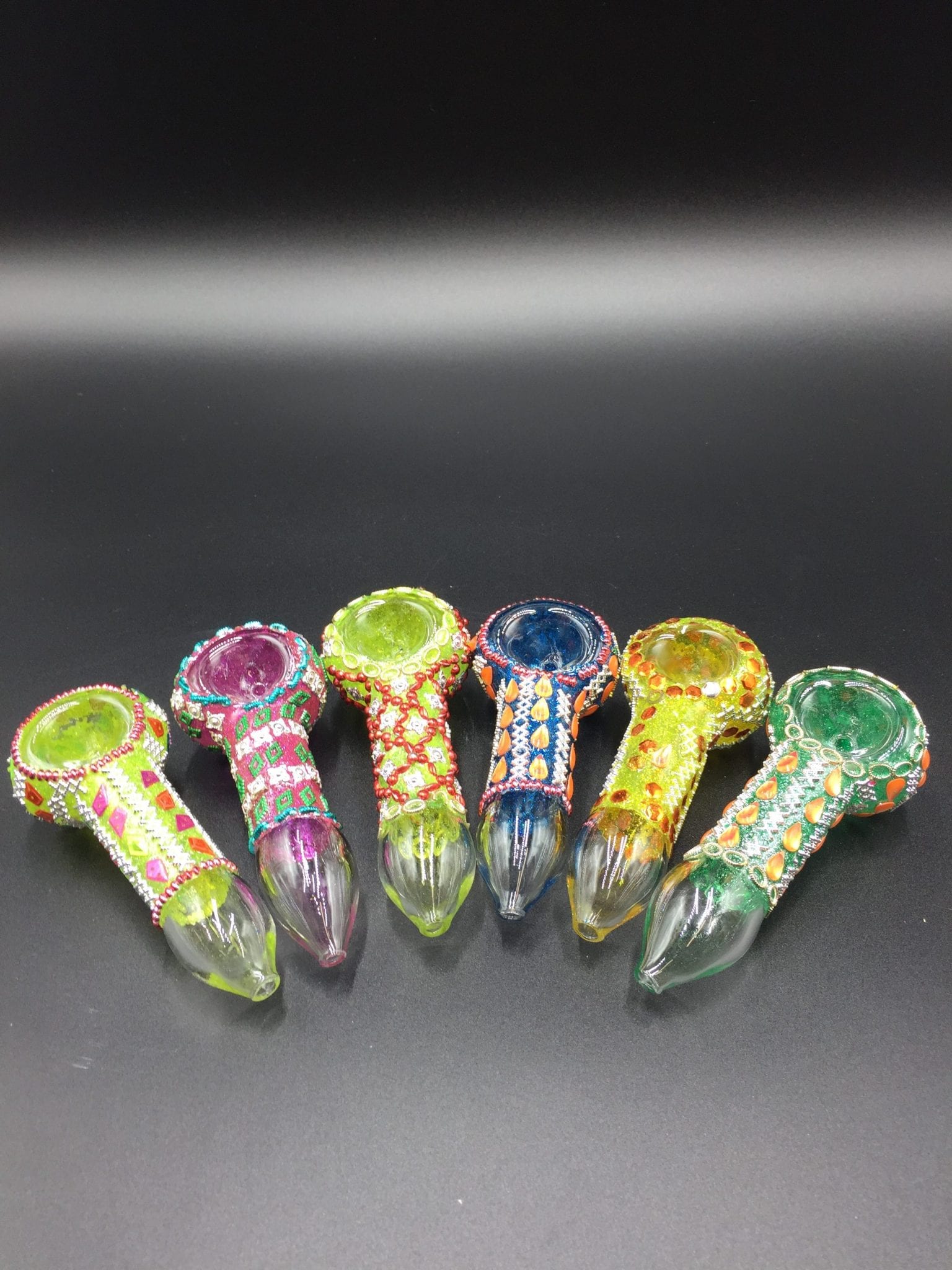 BLING HAND PIPE RS1752 — Himalayan Group Inc.