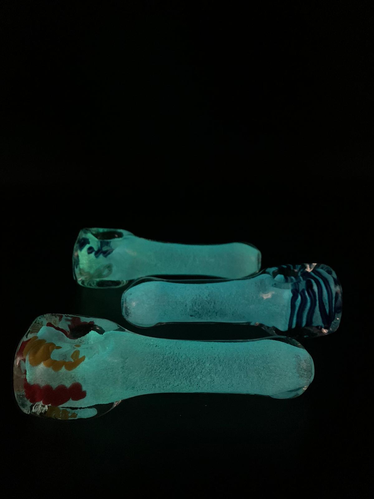 ICE CUBE GLOW IN THE DARK HAND PIPE RS3010 — Himalayan Group Inc.