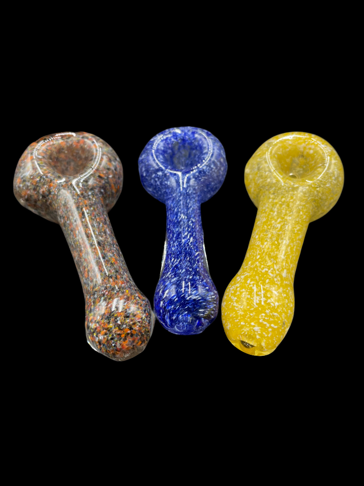 FRIT TWIST HAND PIPE RS3146 — Himalayan Group Inc.
