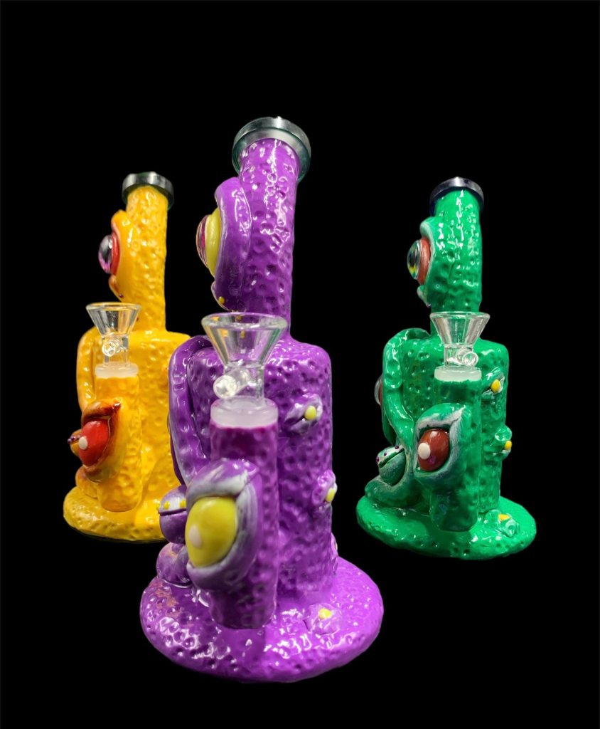 2 EYED MONSTER WATER PIPE PCL8509 — Himalayan Group Inc.