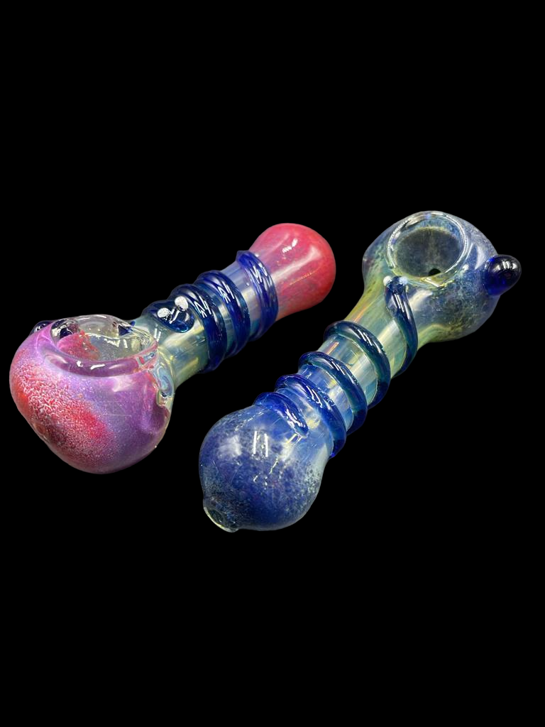 TWISTED SNAKE HAND PIPE RS3203 — Himalayan Group Inc.
