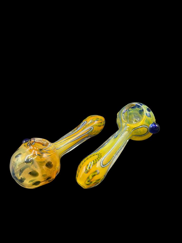 SPOTTED HAND PIPE RS3263 — Himalayan Group Inc.