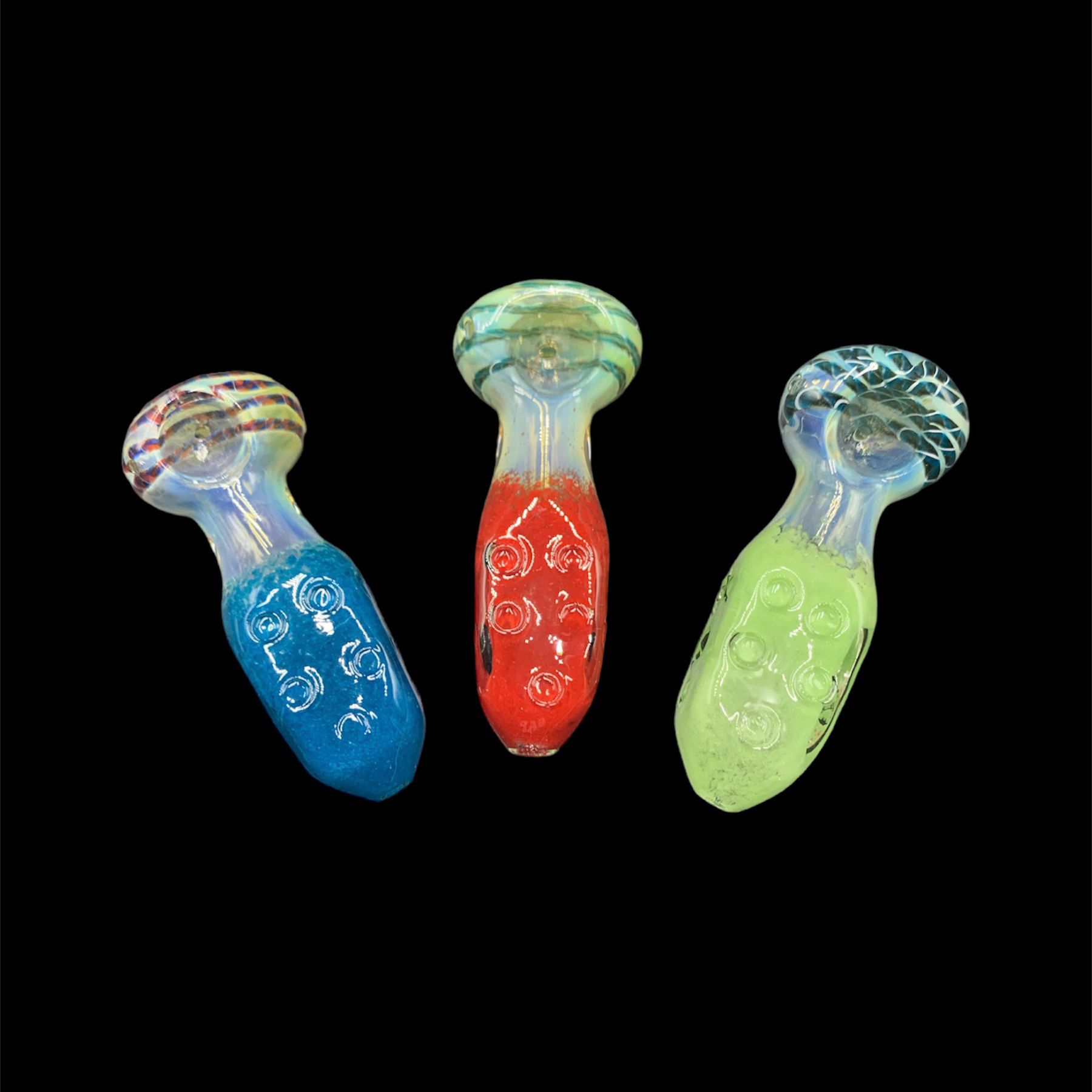 DOMINO 4 INCH HAND PIPE RS3323 — Himalayan Group Inc.