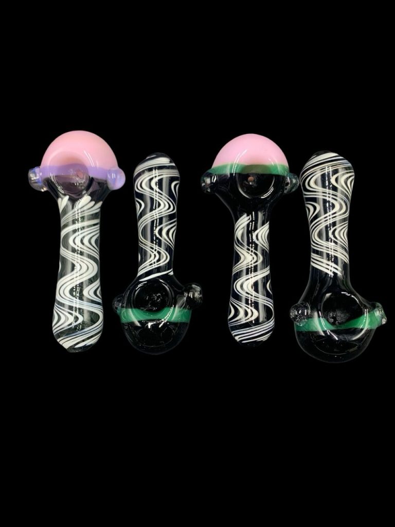 WHITE SWIRL HAND PIPE RS3344 — Himalayan Group Inc.